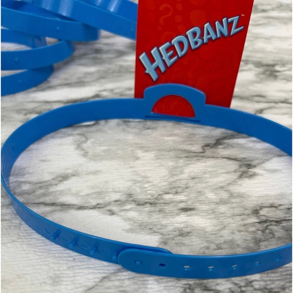 Spin Master | Toys | Hedbanz Family Game | Poshmark